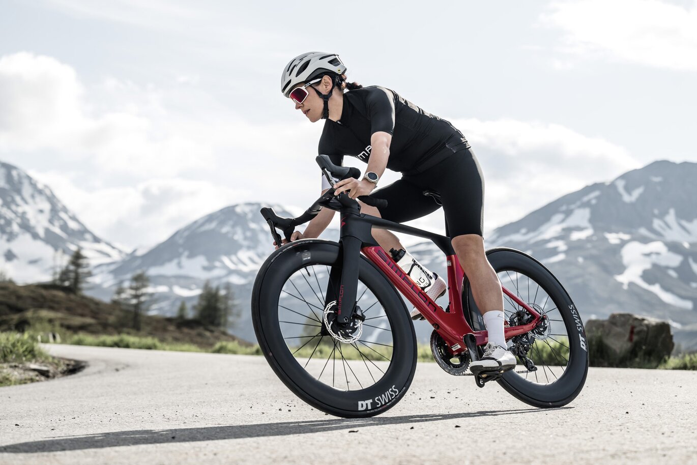 PRIDE | The fastest road bike in the world | simplon.com