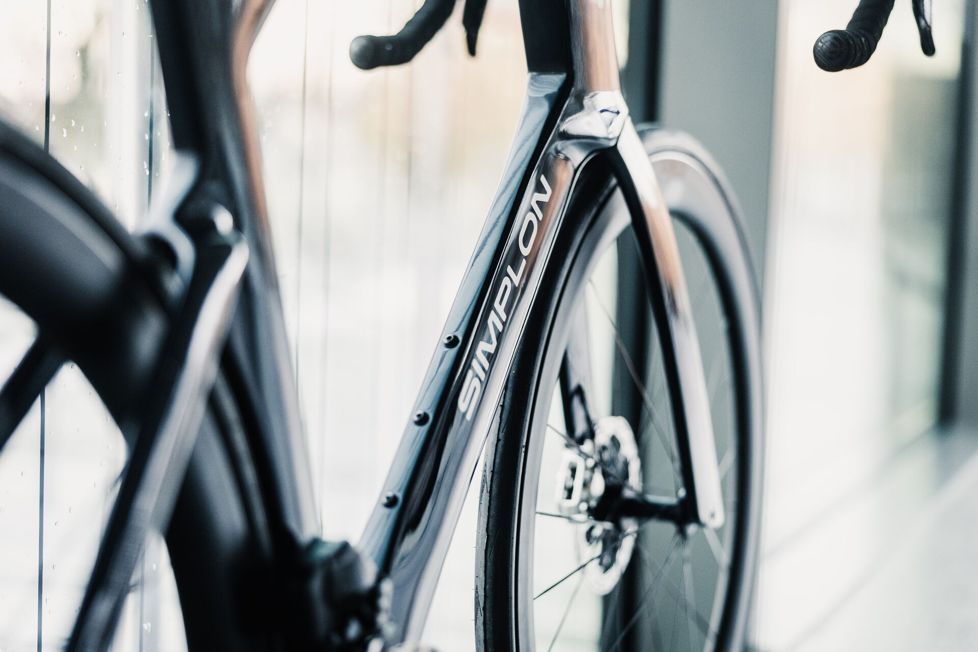 PRIDE | The fastest road bike in the world | simplon.com