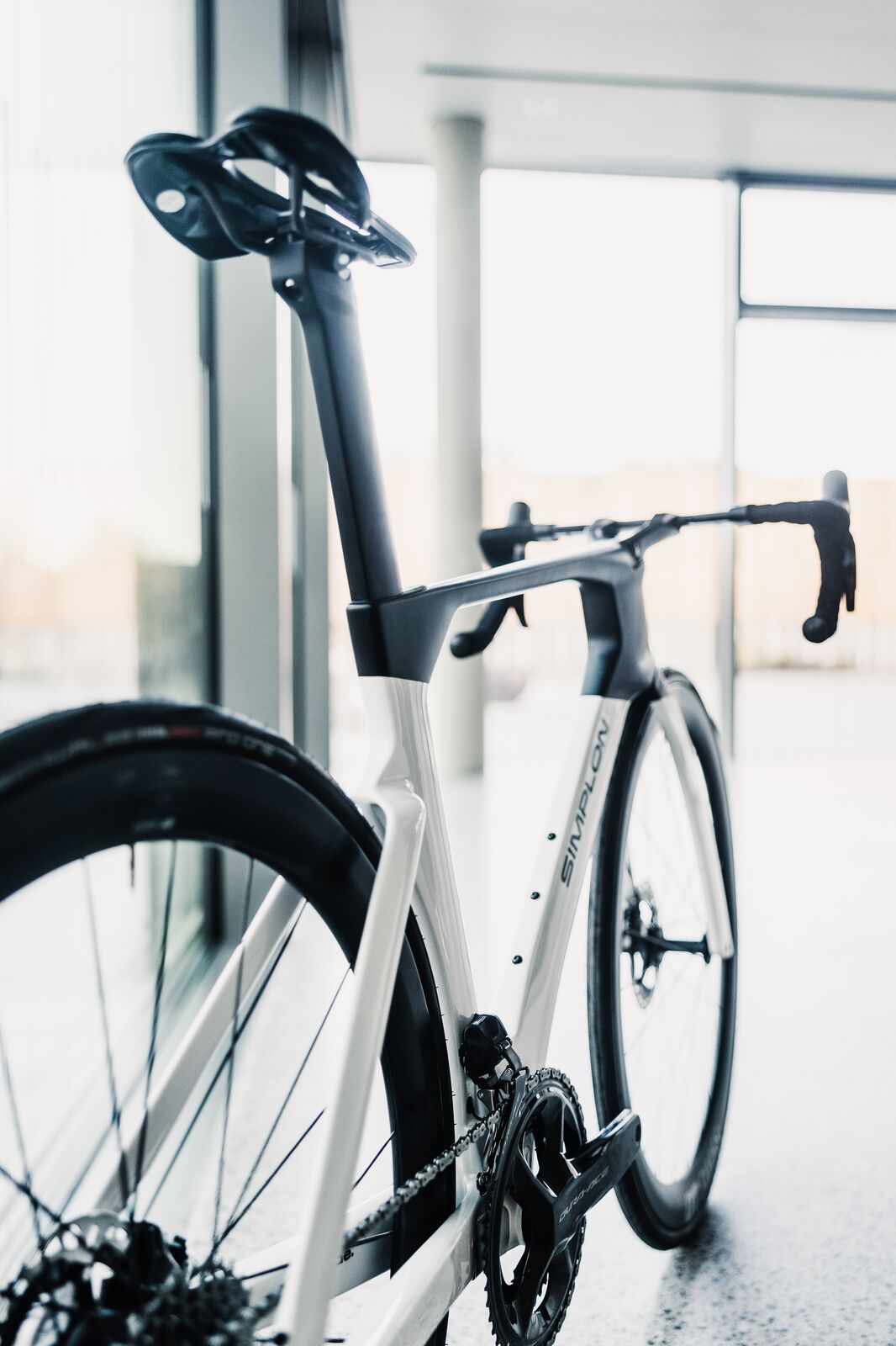 PRIDE | The fastest road bike in the world | simplon.com