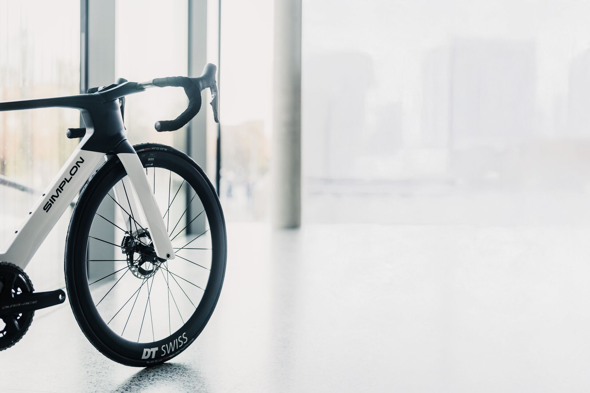 PRIDE | The fastest road bike in the world | simplon.com